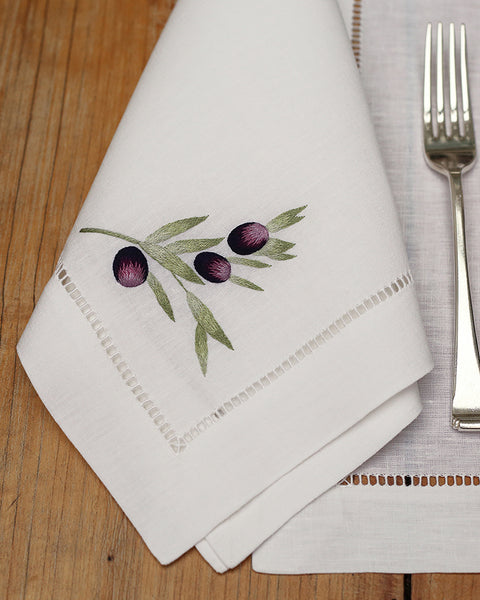 Hand-embroidered Irish table linen by Gayle Warwick - Gayle Warwick